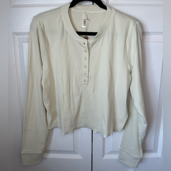 SKIMS | Tops | Skims Cotton Rib Long Sleeve Crop Henley Sz4x Bone ...